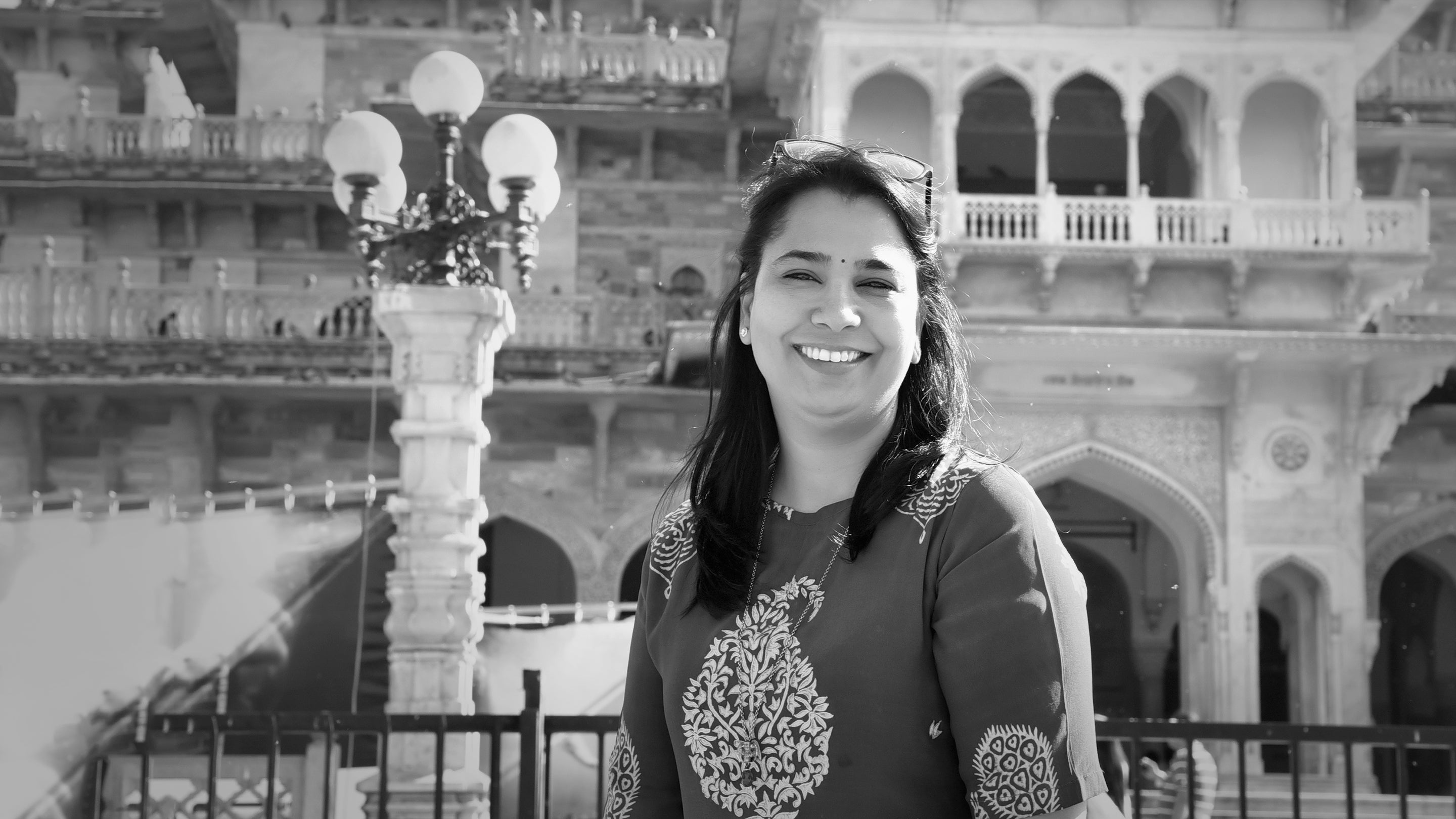 Neetu Gupta – トロールビーズ